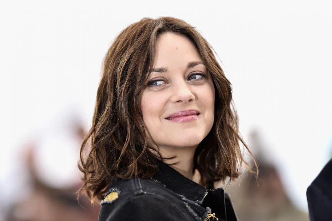 Marion Cotillard | Scrolller