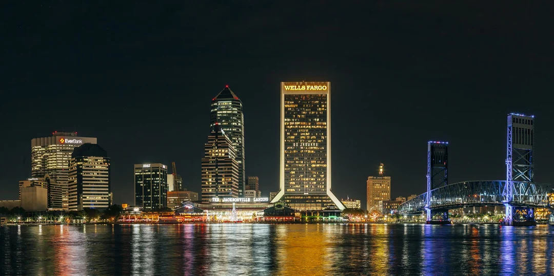 Jacksonville skyline at night | Scrolller