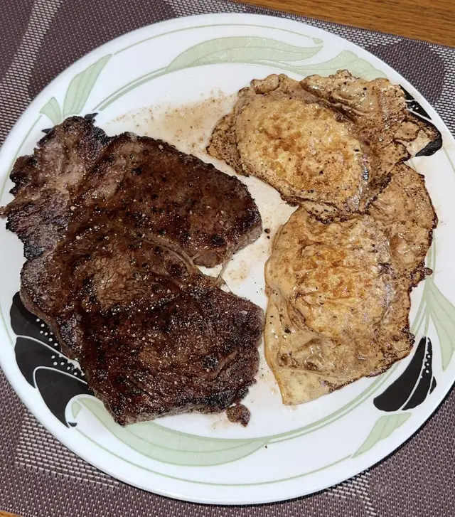 Steak n’ eggs | Scrolller