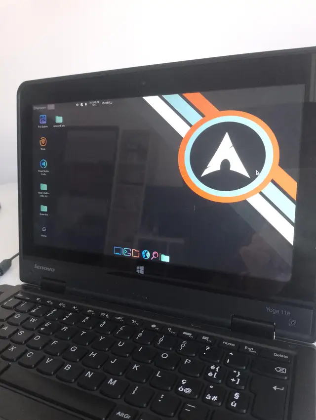 Rate my desktop (XFCE) | Scrolller