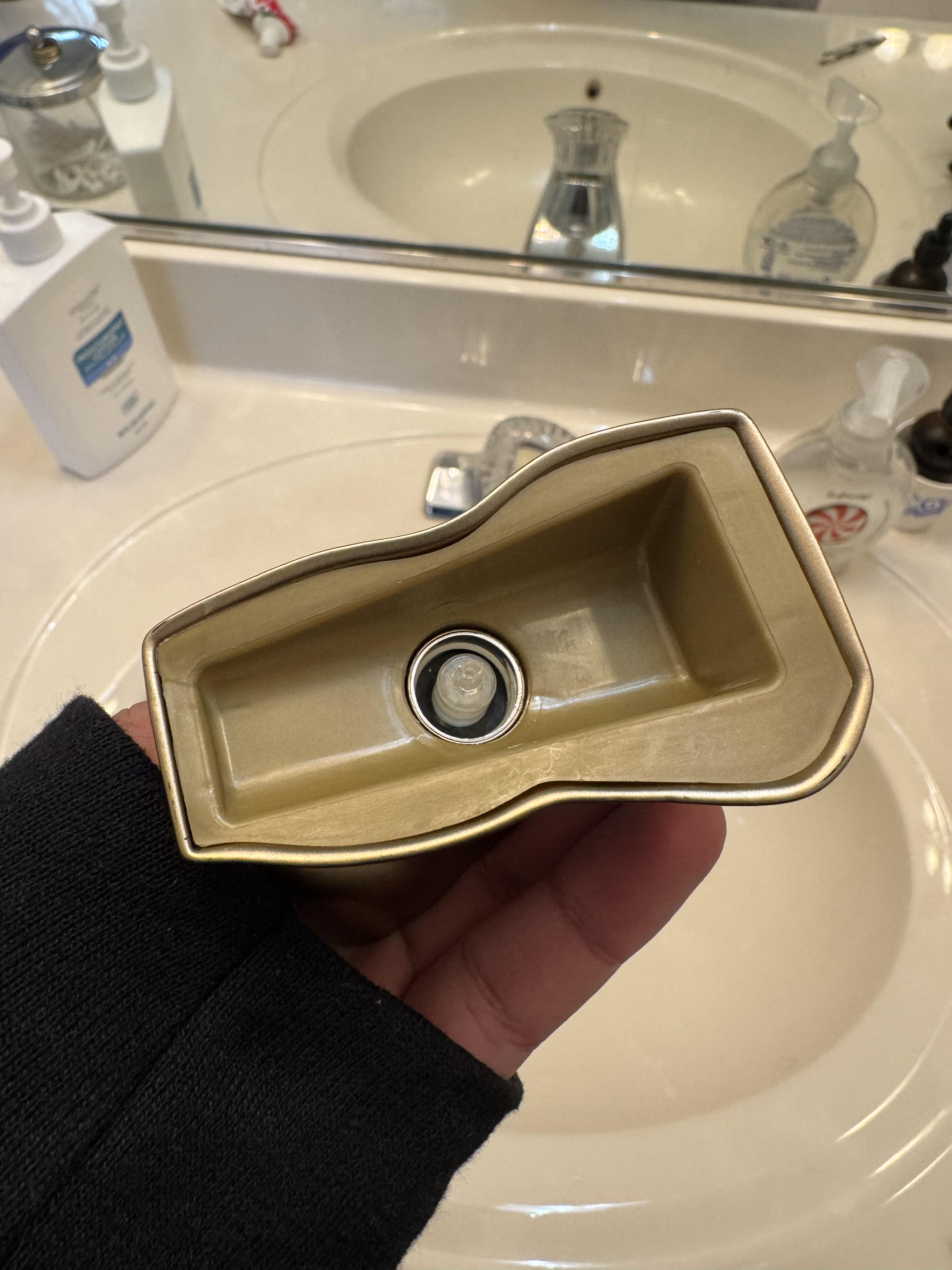 Eilish stuck? | Scrolller