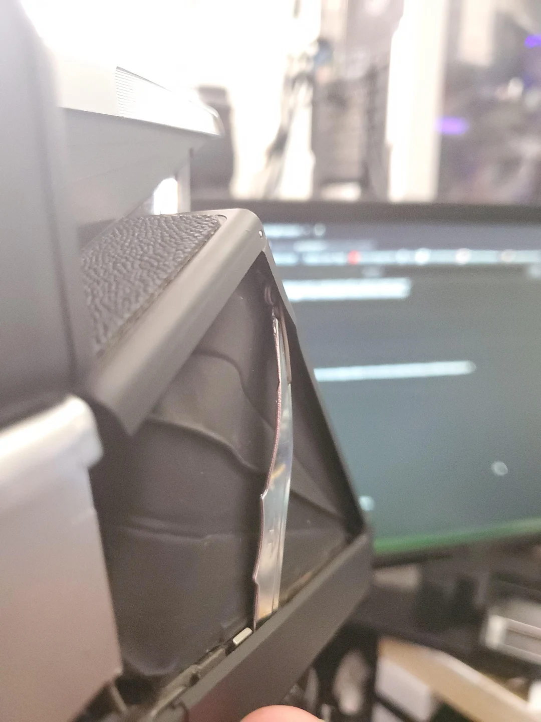 Help with fixing a bent piece. | Scrolller