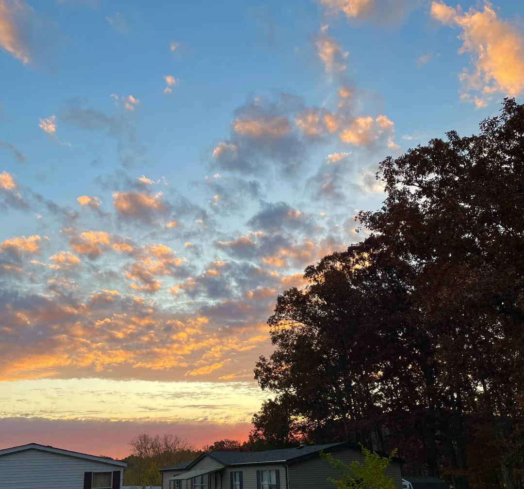Beautiful sunset from the front porch 💕 | Scrolller