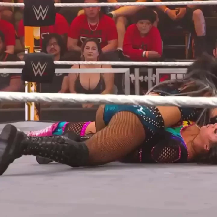 Roxanne Perez vs Chelsea Green (Dual Comp) | Scrolller