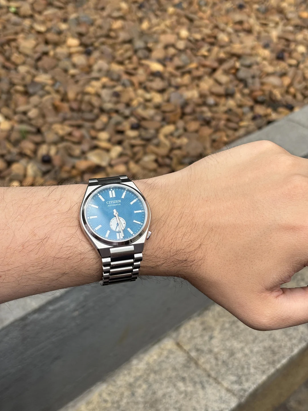 [Citizen Tsuyosa Small Seconds] My first integrated bracelet. Loving the dial. | Scrolller