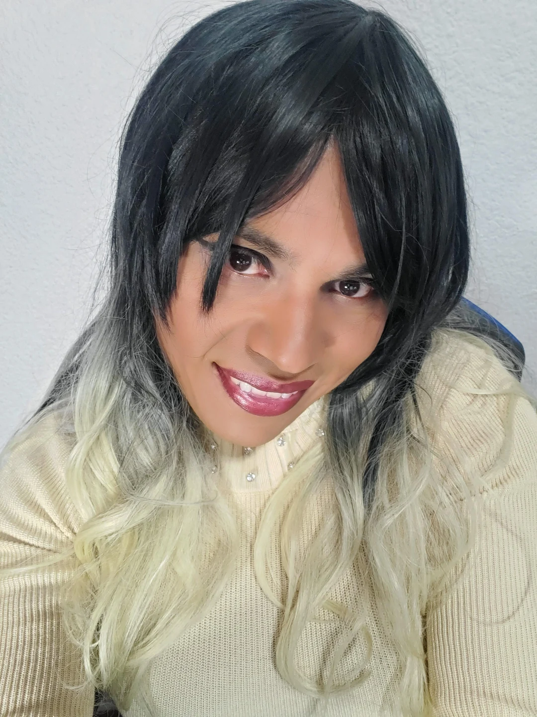 I love looking girly and shiny 💕 | Scrolller