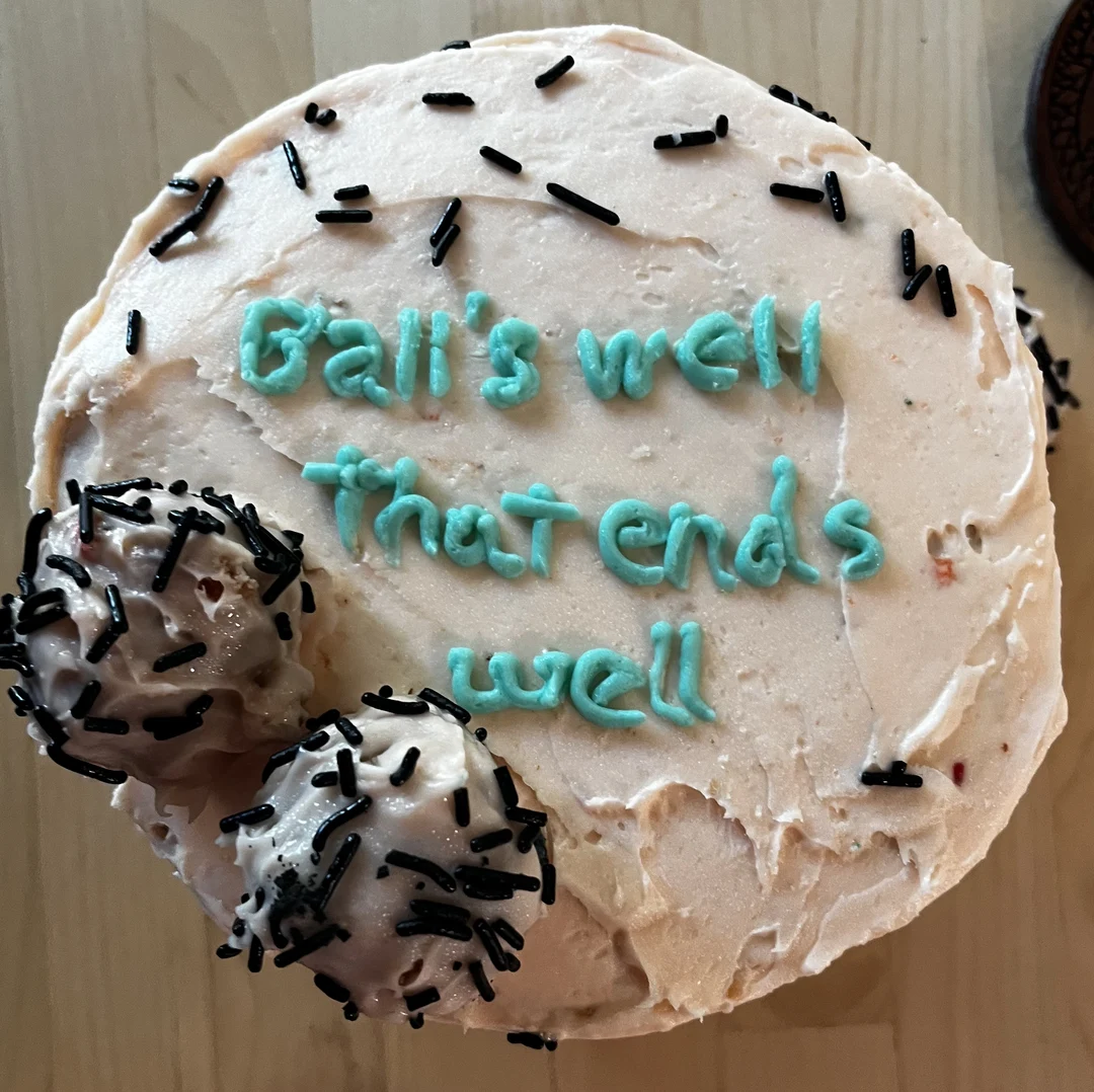 A cake to celebrate the ol' flop-n-chop | Scrolller