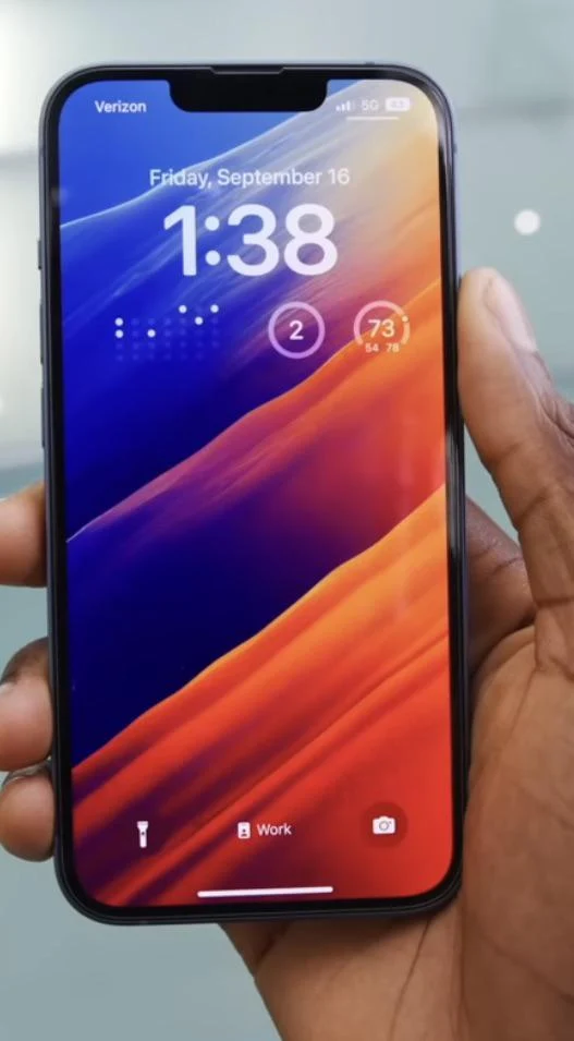 Does anyone know what these Lock Screen widgets are? | Scrolller