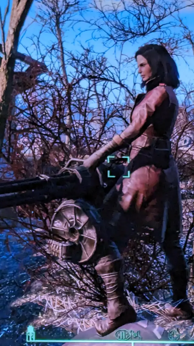 Killed a super mutant and got a mini gun. Piper picked it up | Scrolller