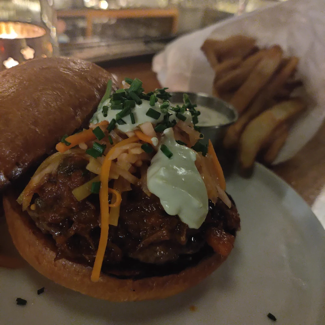 Chili Burger | Scrolller