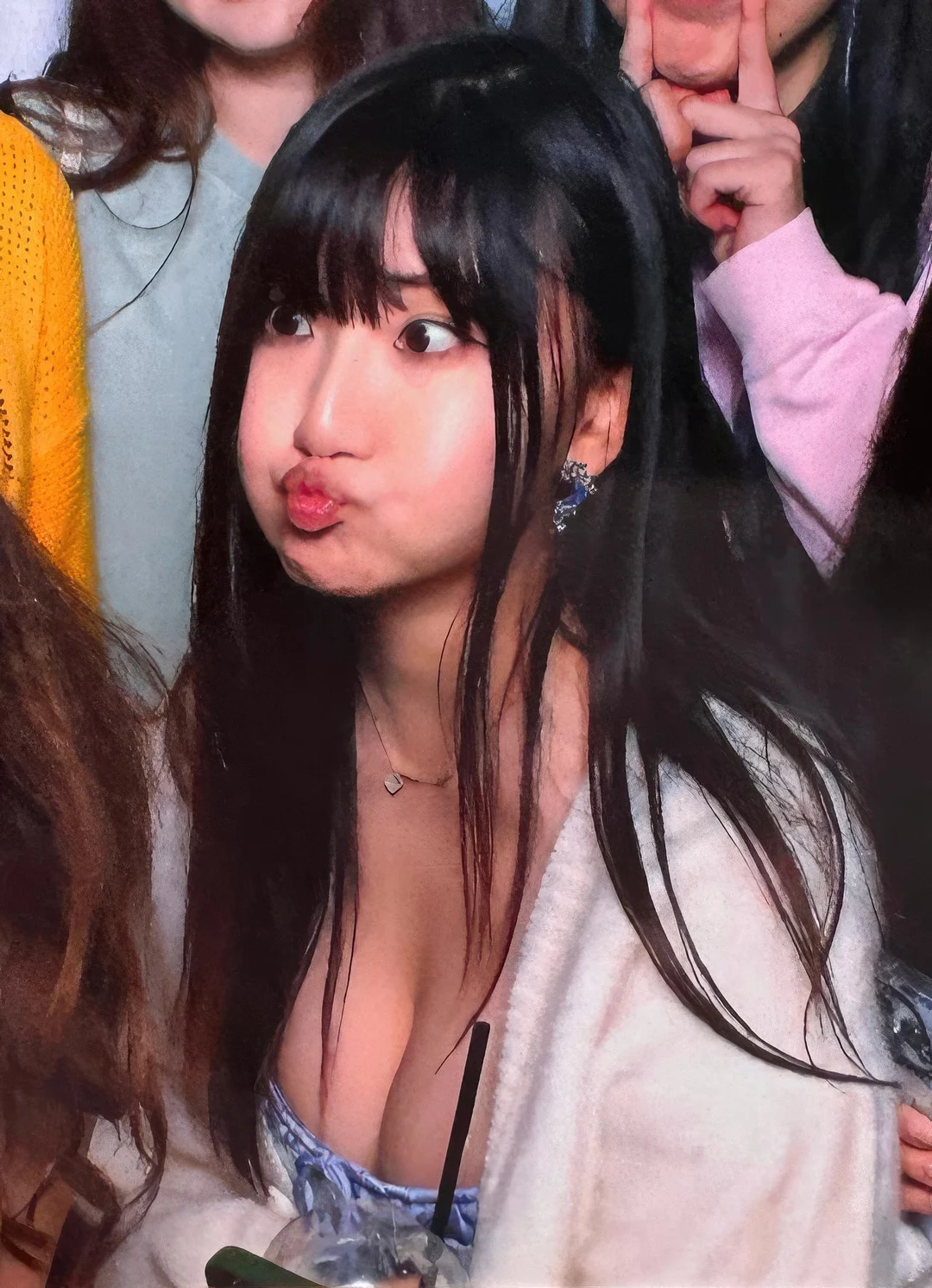 Aria 😗 | Scrolller