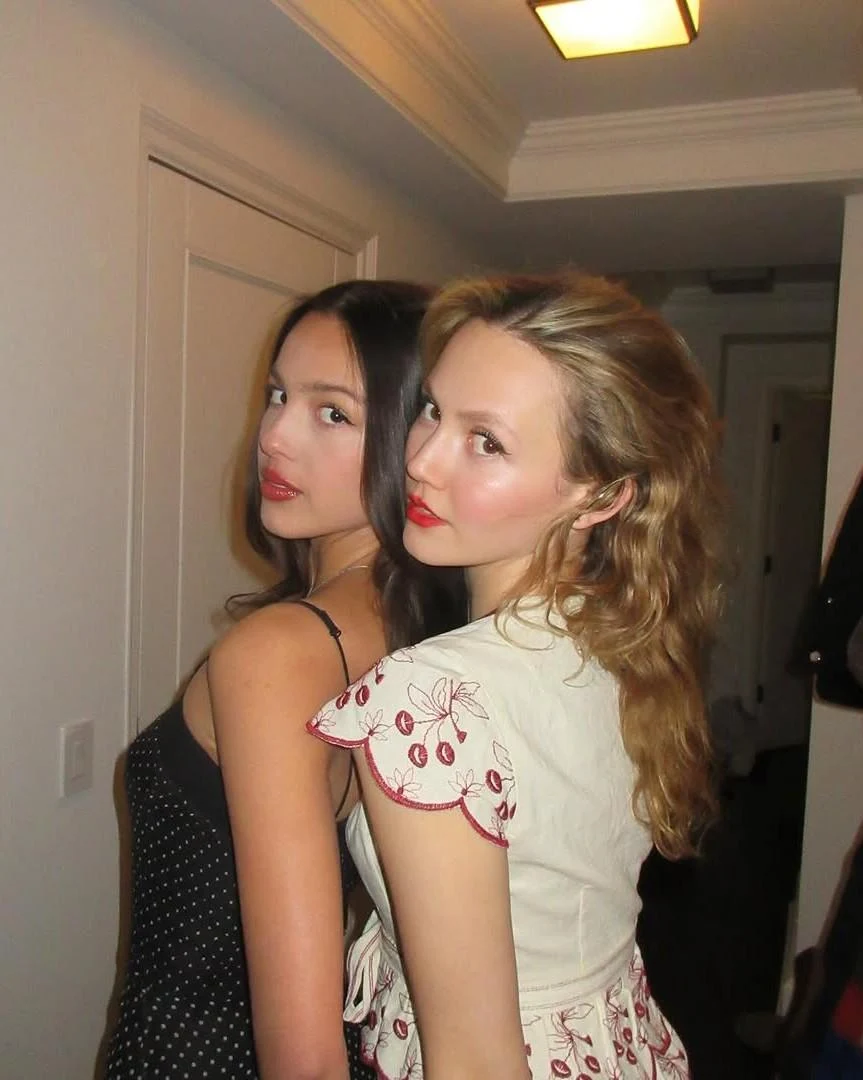 Iris Apatow and Olivia Rodrigo | Scrolller