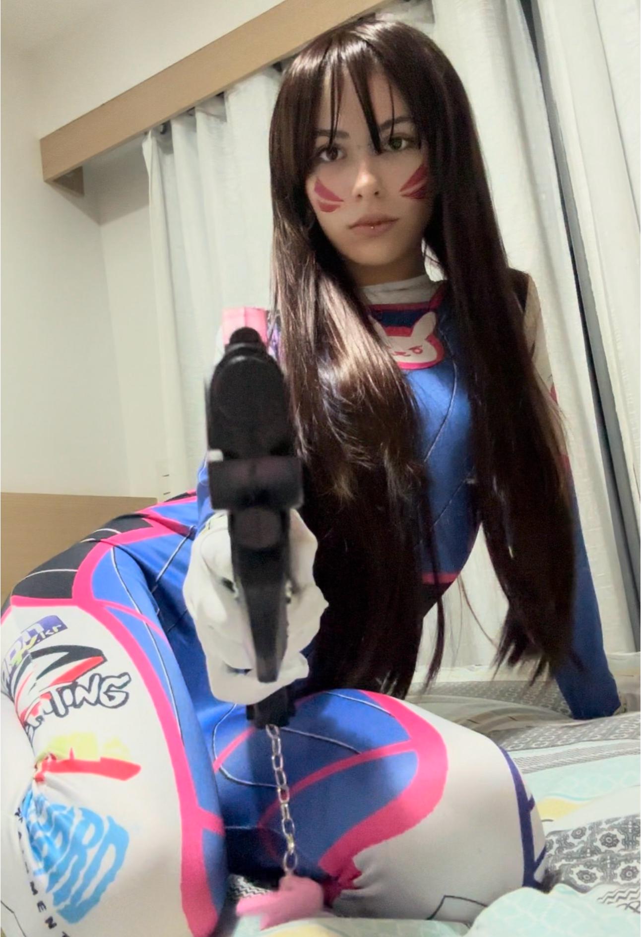 DVA by Hachi | Scrolller
