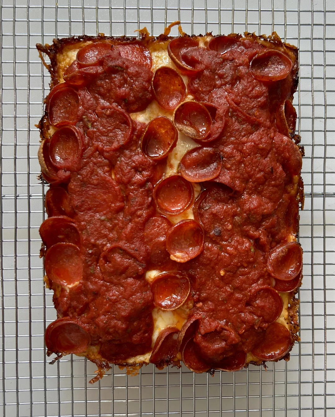 Cup and crisp pepperoni are the superior pepperoni | Scrolller