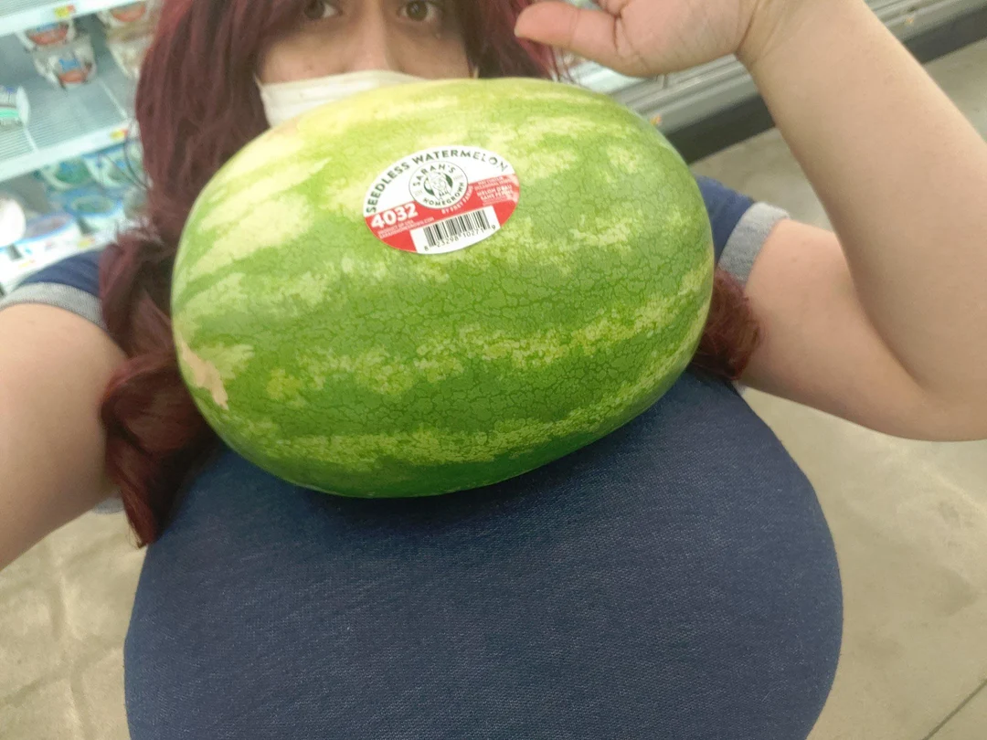Melon on melons | Scrolller