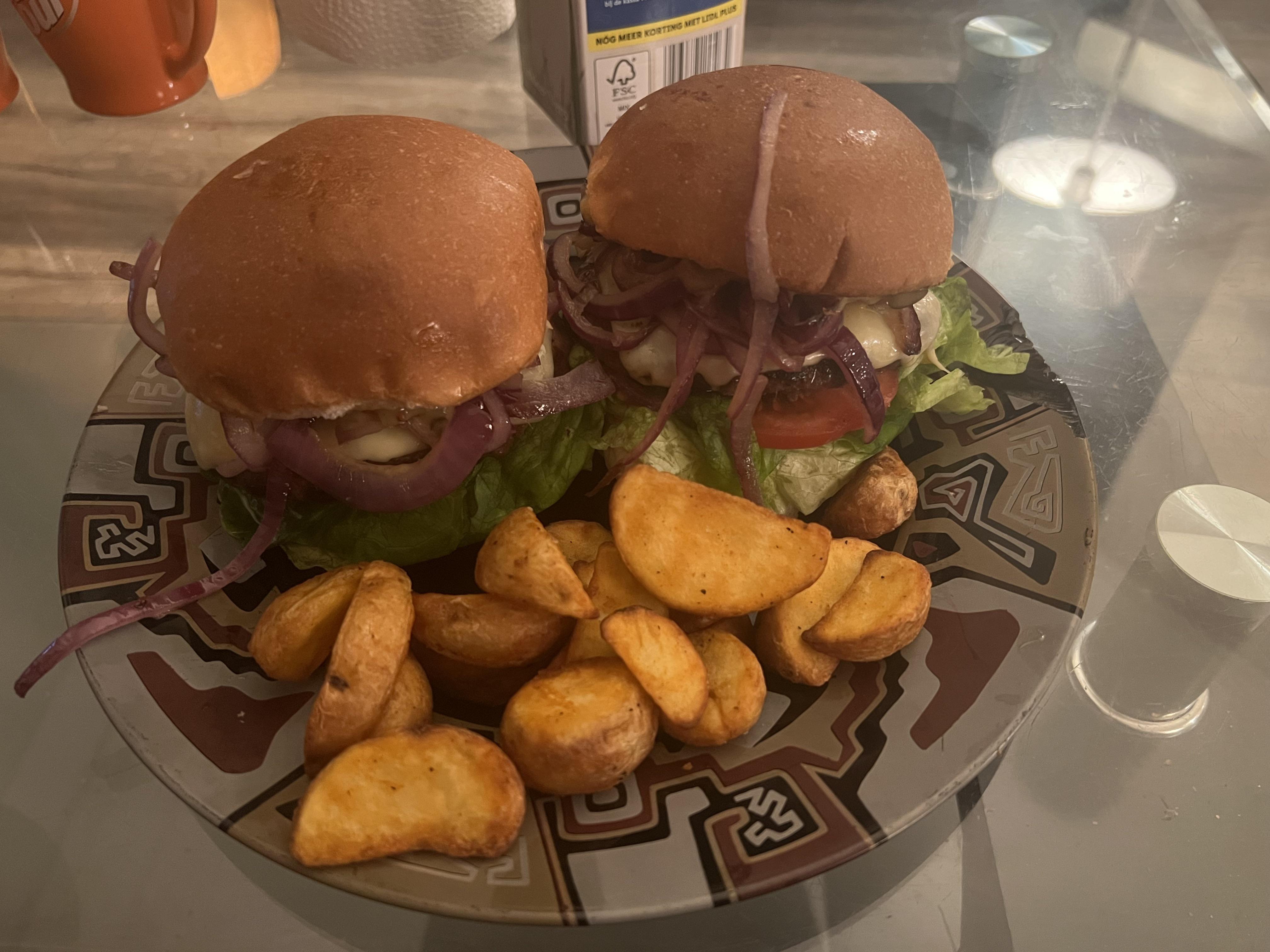 I made burgers | Scrolller