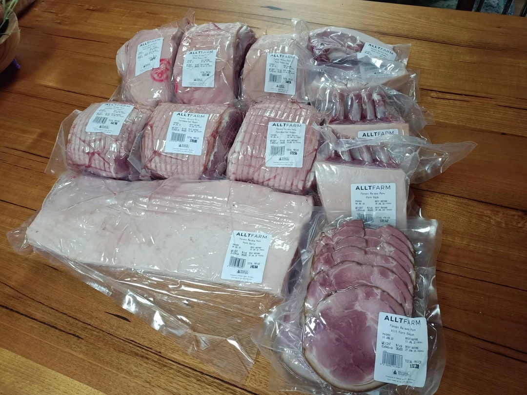 22kg of forest raised pork, let the fun begin! | Scrolller