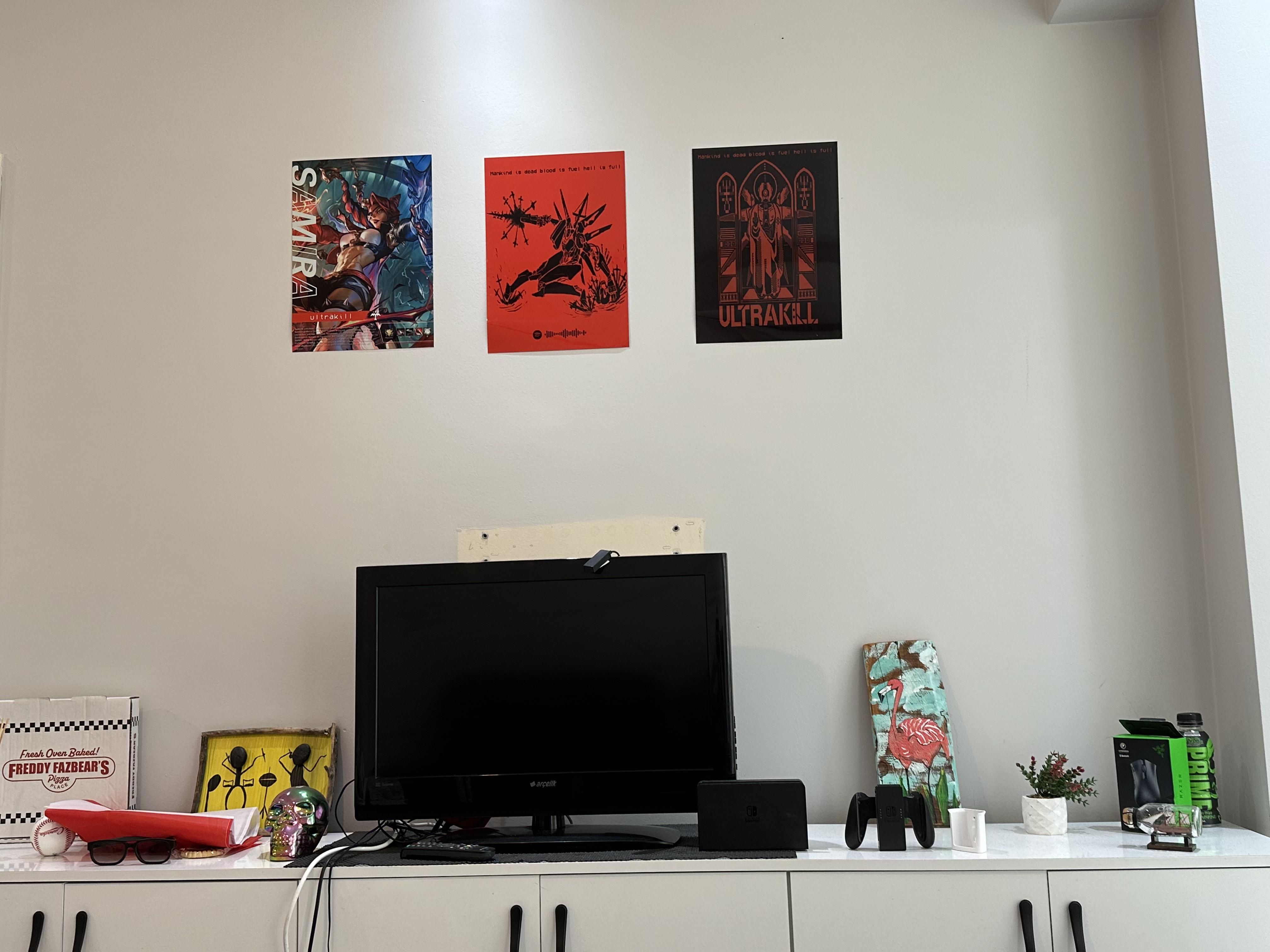 I RECENTLY BOUGHT CUSTOM METAL POSTERS | Scrolller