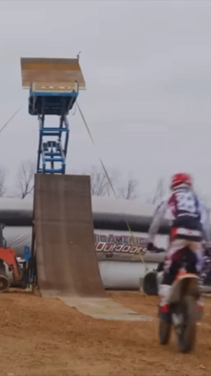 Crazy front flip dirt bike | Scrolller