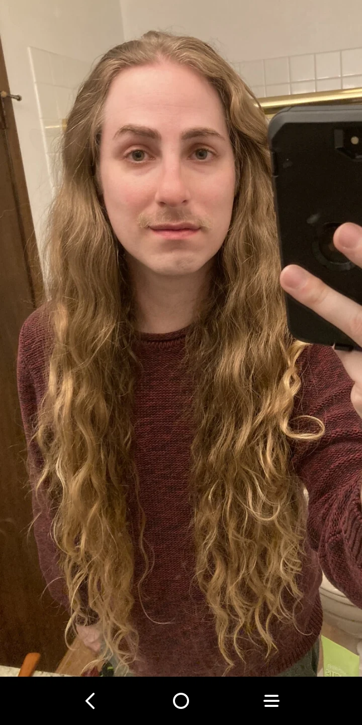 No scissors and no razors makes for a happy boy | Scrolller