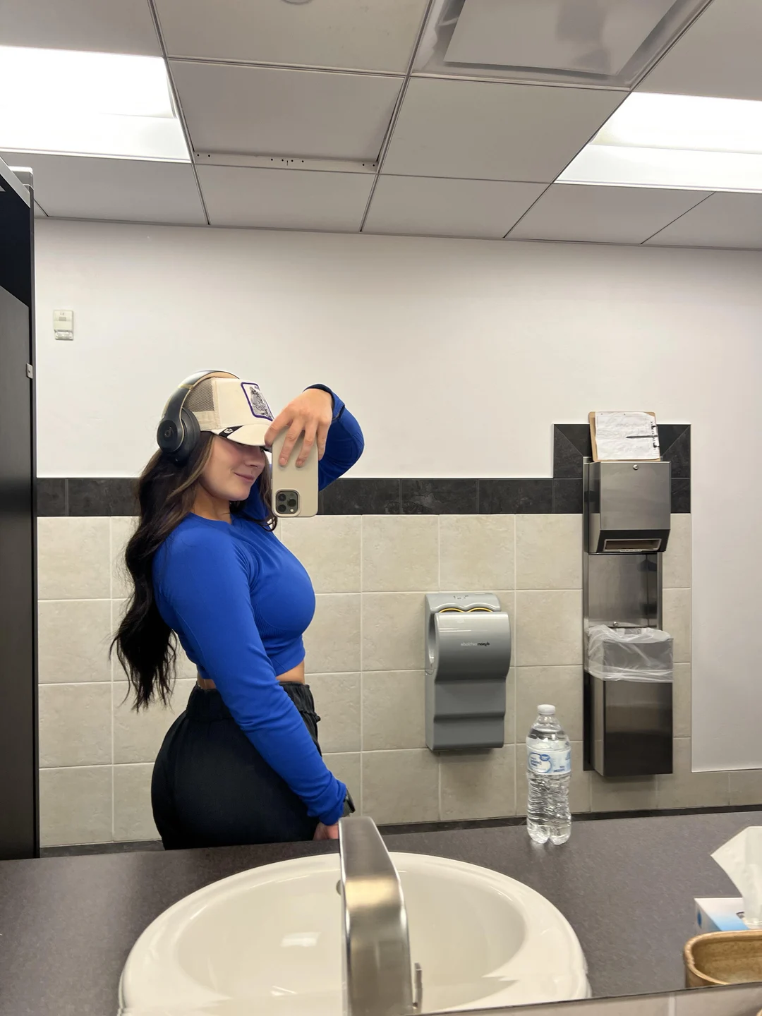 Side profile | Scrolller