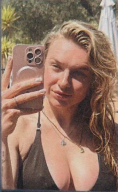 Joy Beune🍒 | Scrolller