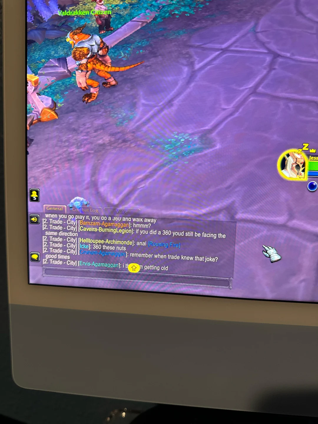 Random Yellow Arrow | Scrolller