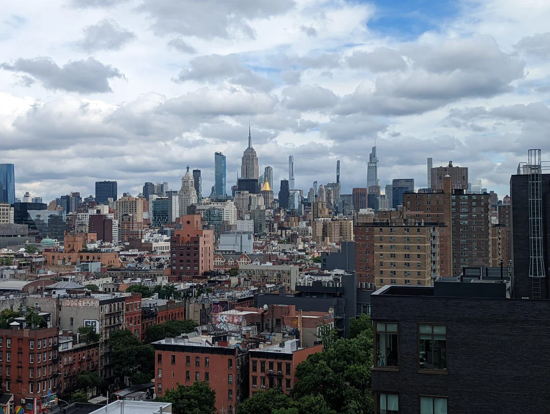 View from rooftop in nyc | Scrolller