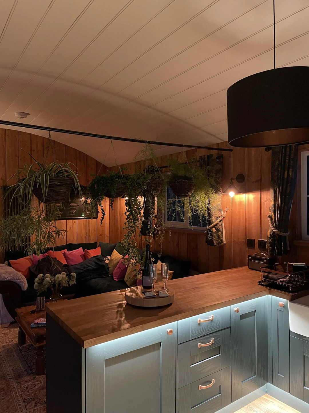 Cozy cabin for the weekend. | Scrolller