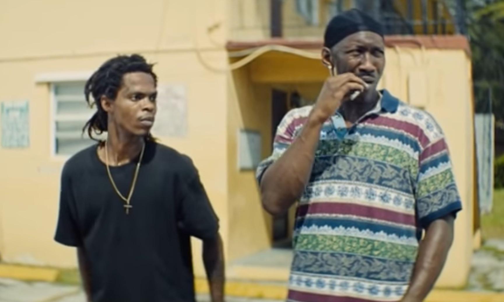 How to shoot an exterior scene with a moving camera | Scrolller