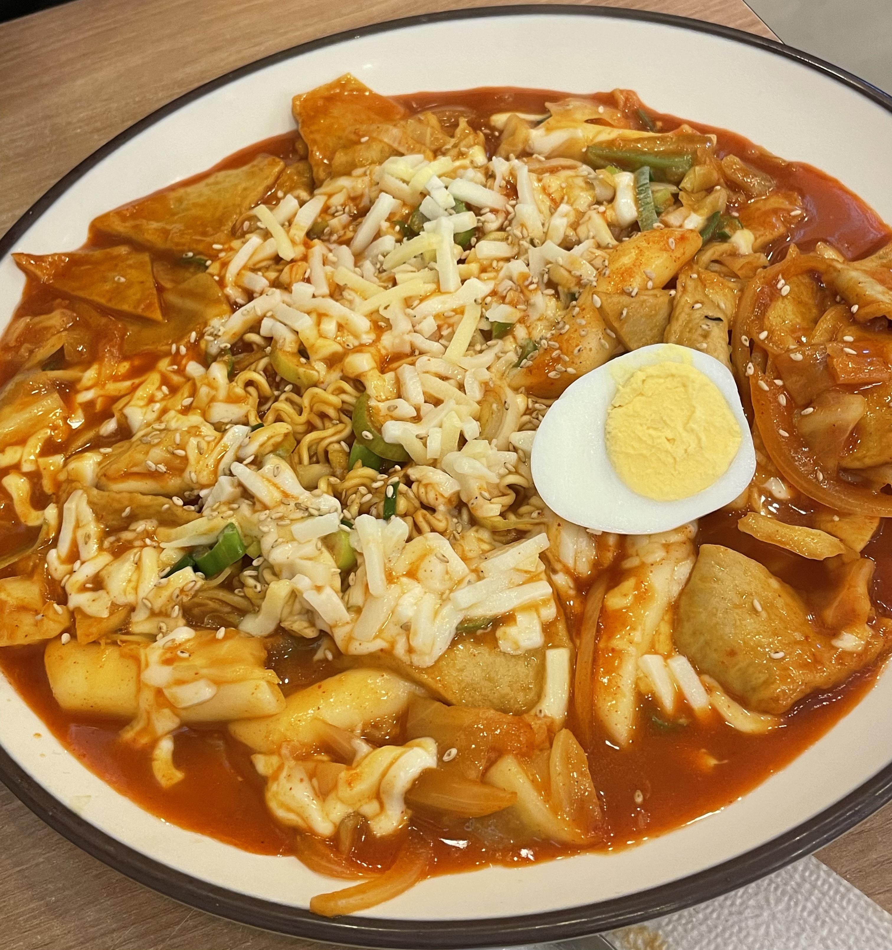 [homemade] Korean cheese tteokbokki | Scrolller