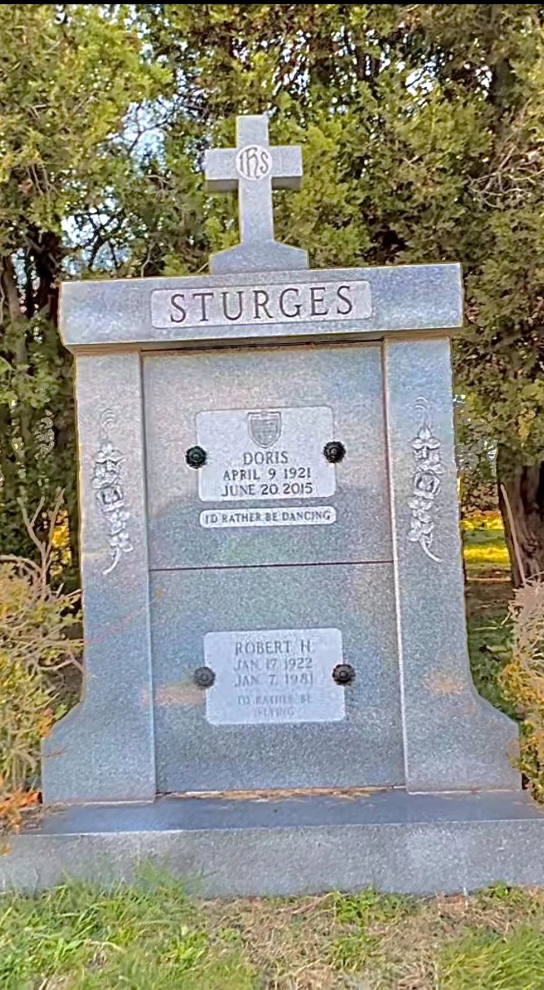 Humor from the grave. | Scrolller