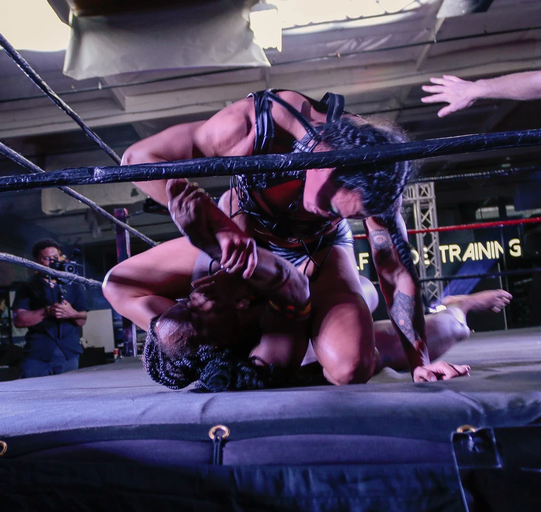 Temptress Lexa vs Sugar Diamond | Scrolller