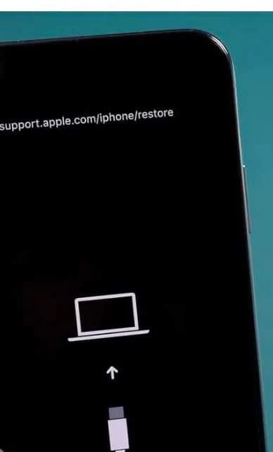 Does anyone know why this would happen or how to fix? It’s a iPhone 12 mini. | Scrolller