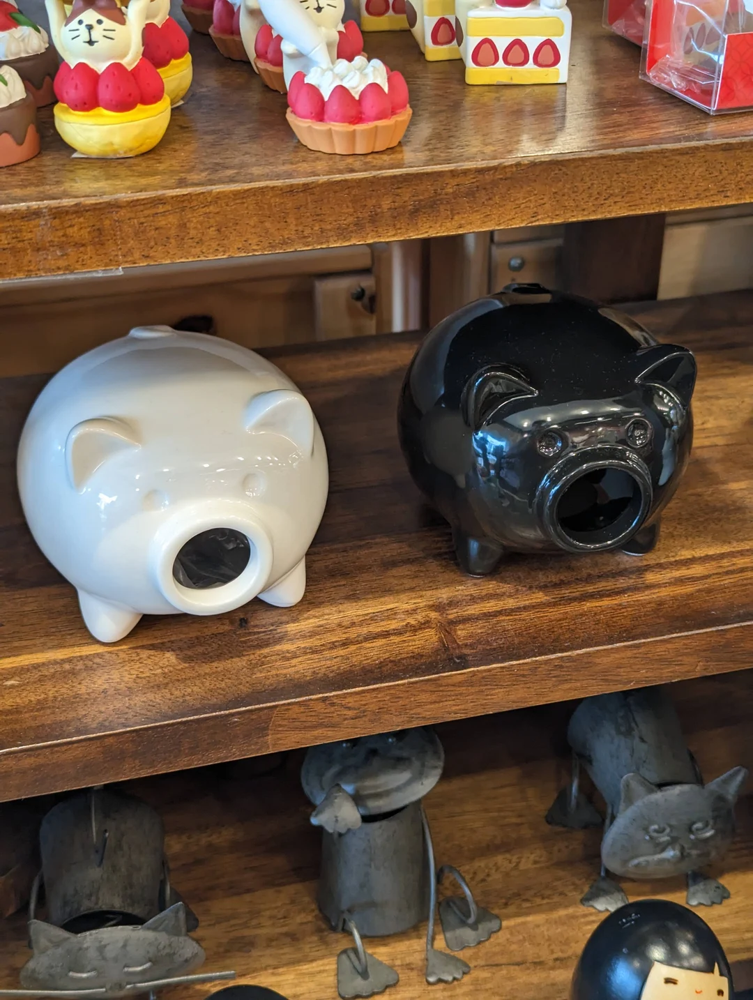 Porcelain sperm bank | Scrolller