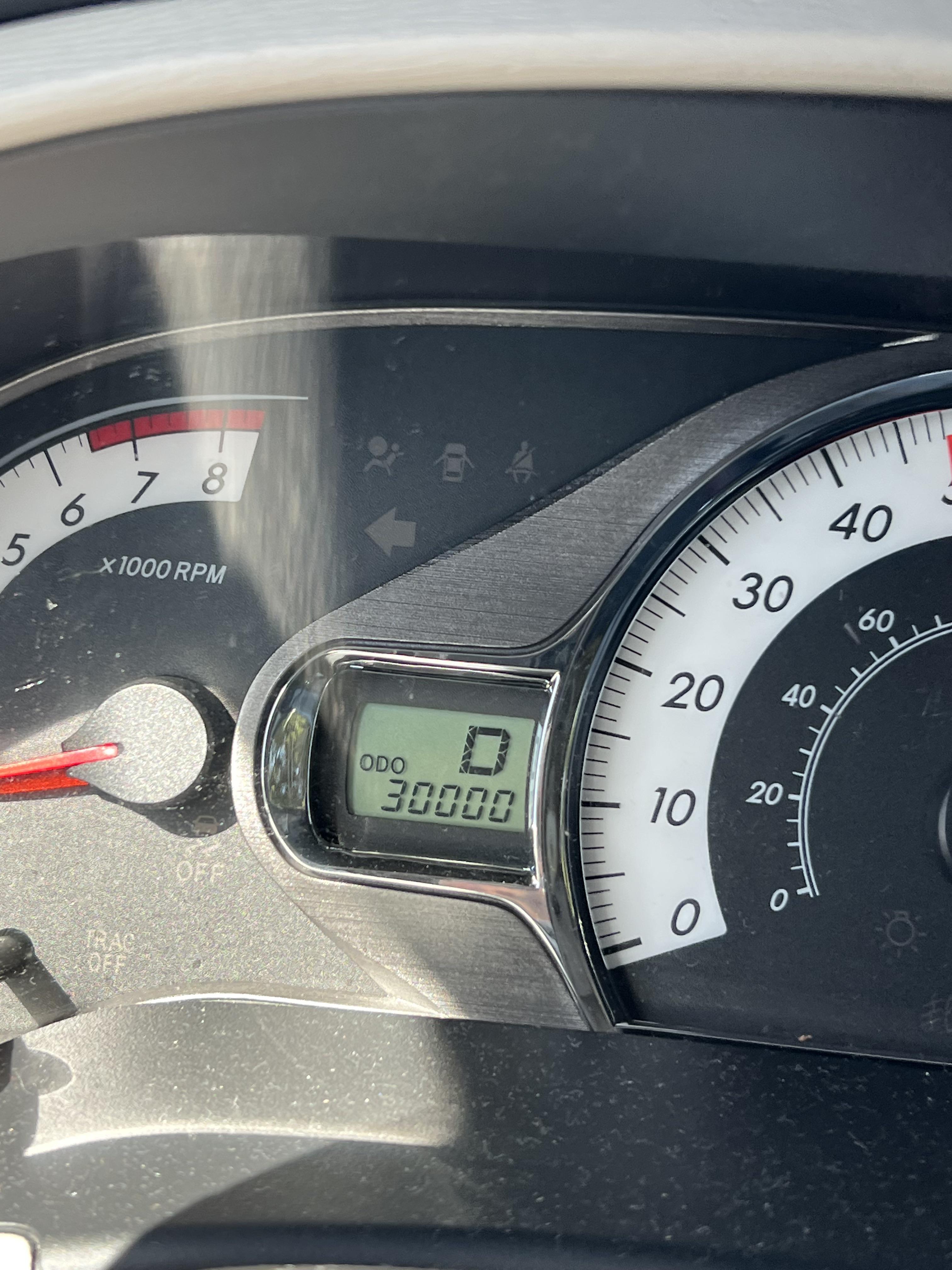 Hit 30k miles on my 14 Sienna SE. bought it back in September of 2021 with 17k on the dash ...