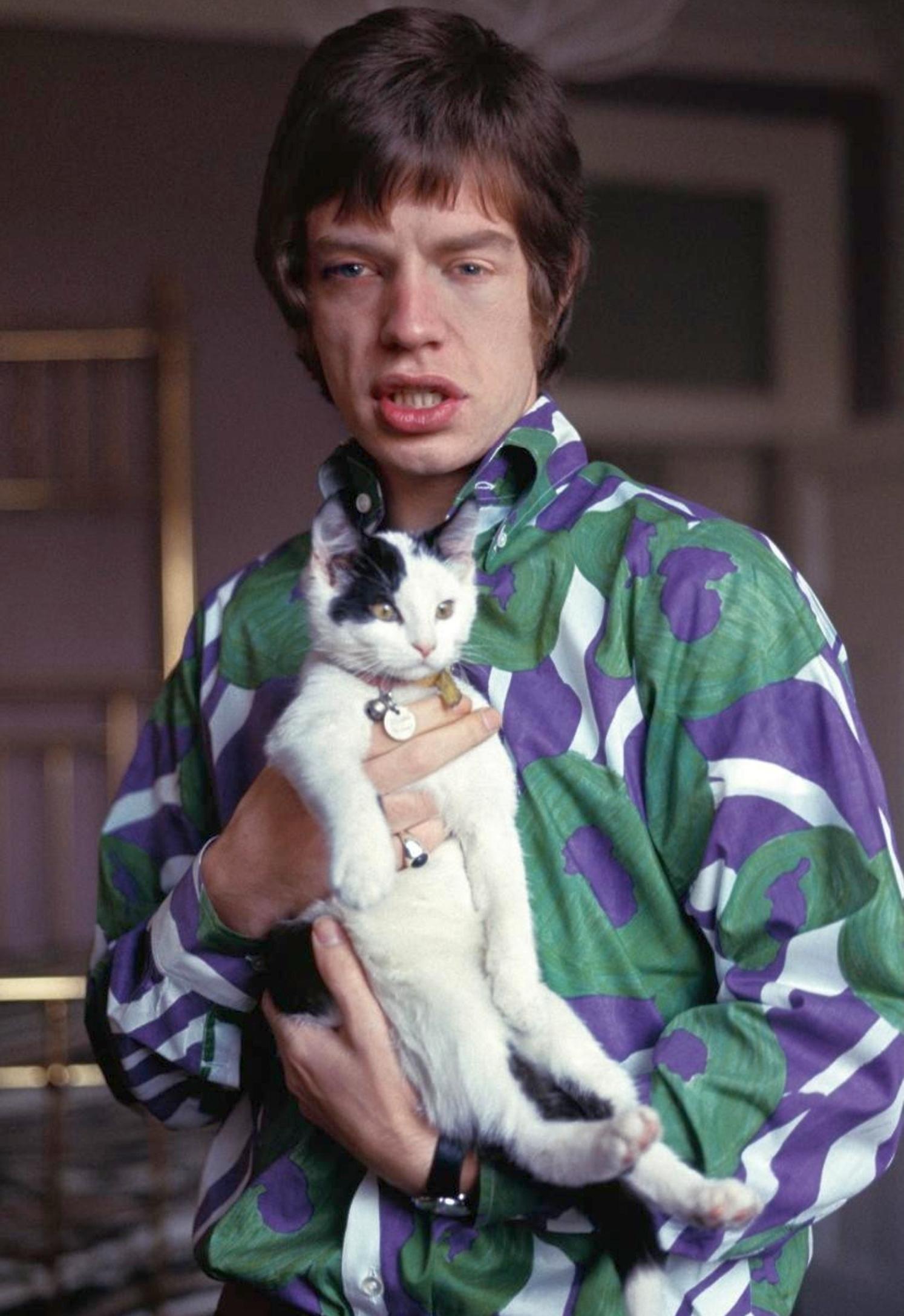 Mick Jagger and friend in 1966. (Image - Gered Mankowitz). | Scrolller