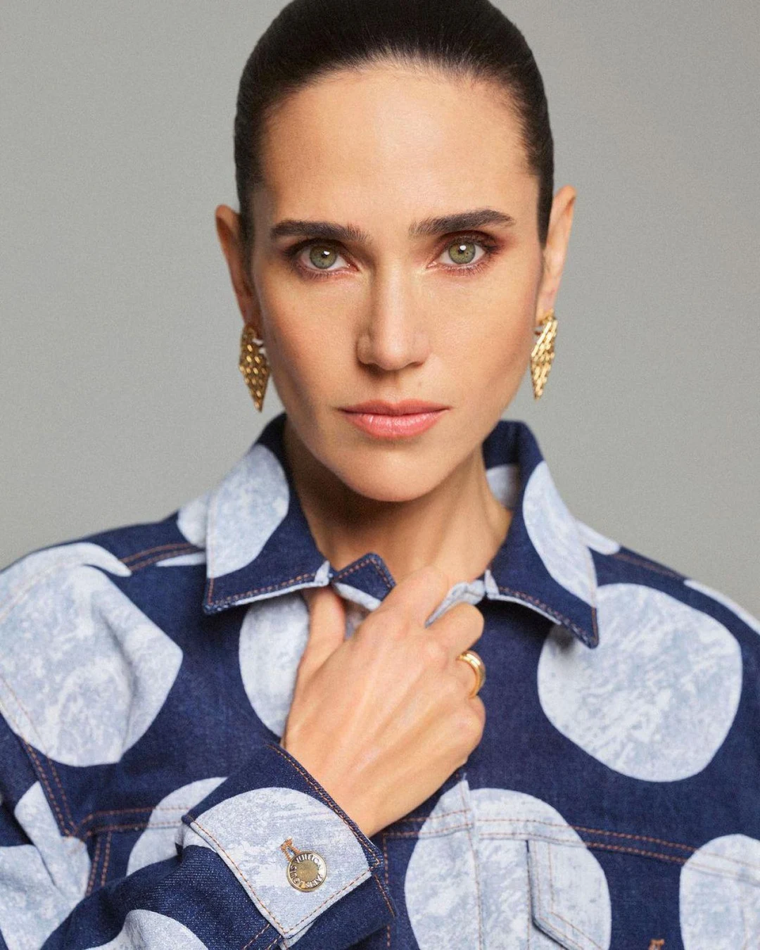 Jennifer Connelly Scrolller