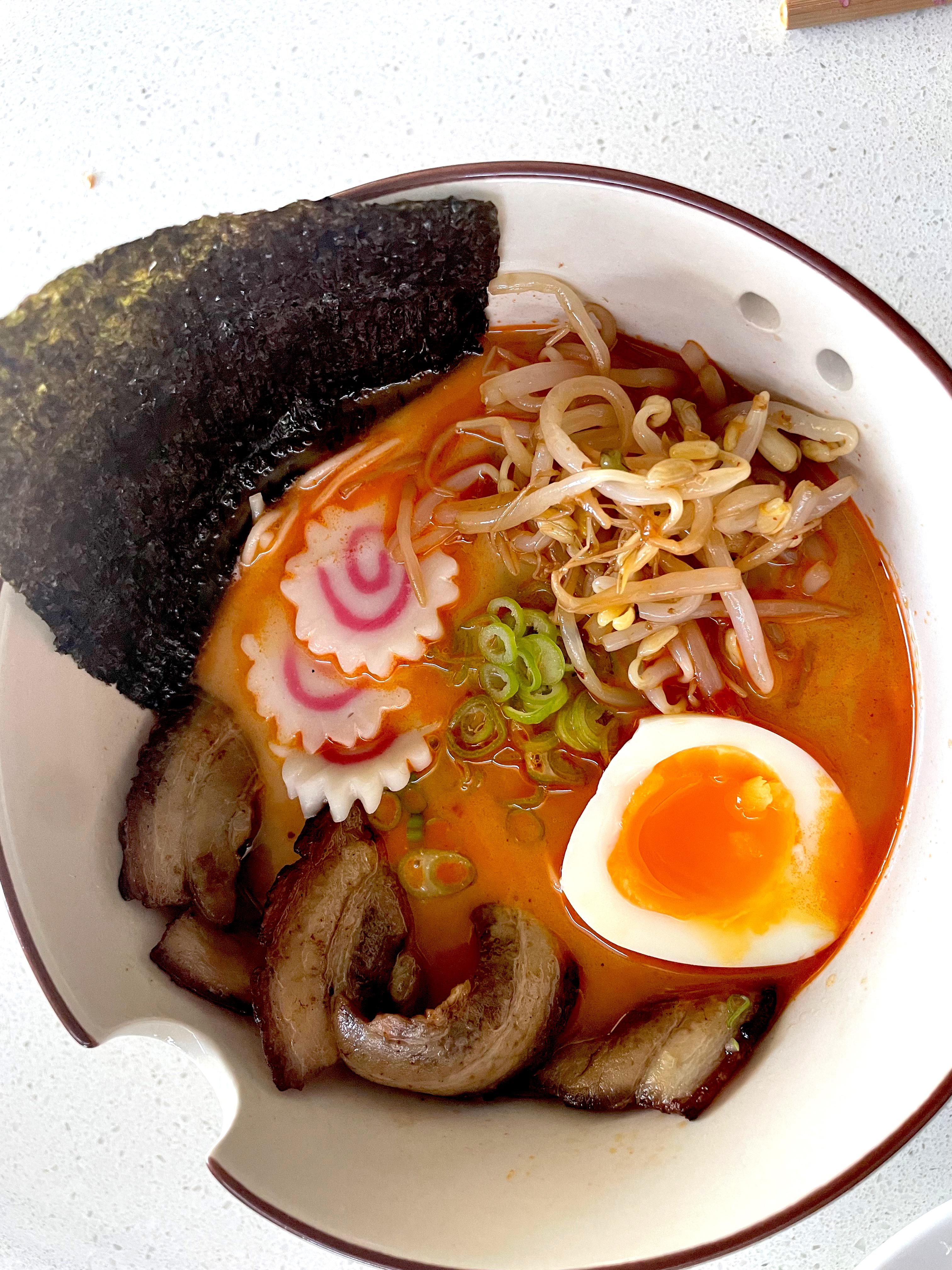 Spicy Miso Tonkotsu Ramen 🍜 | Scrolller