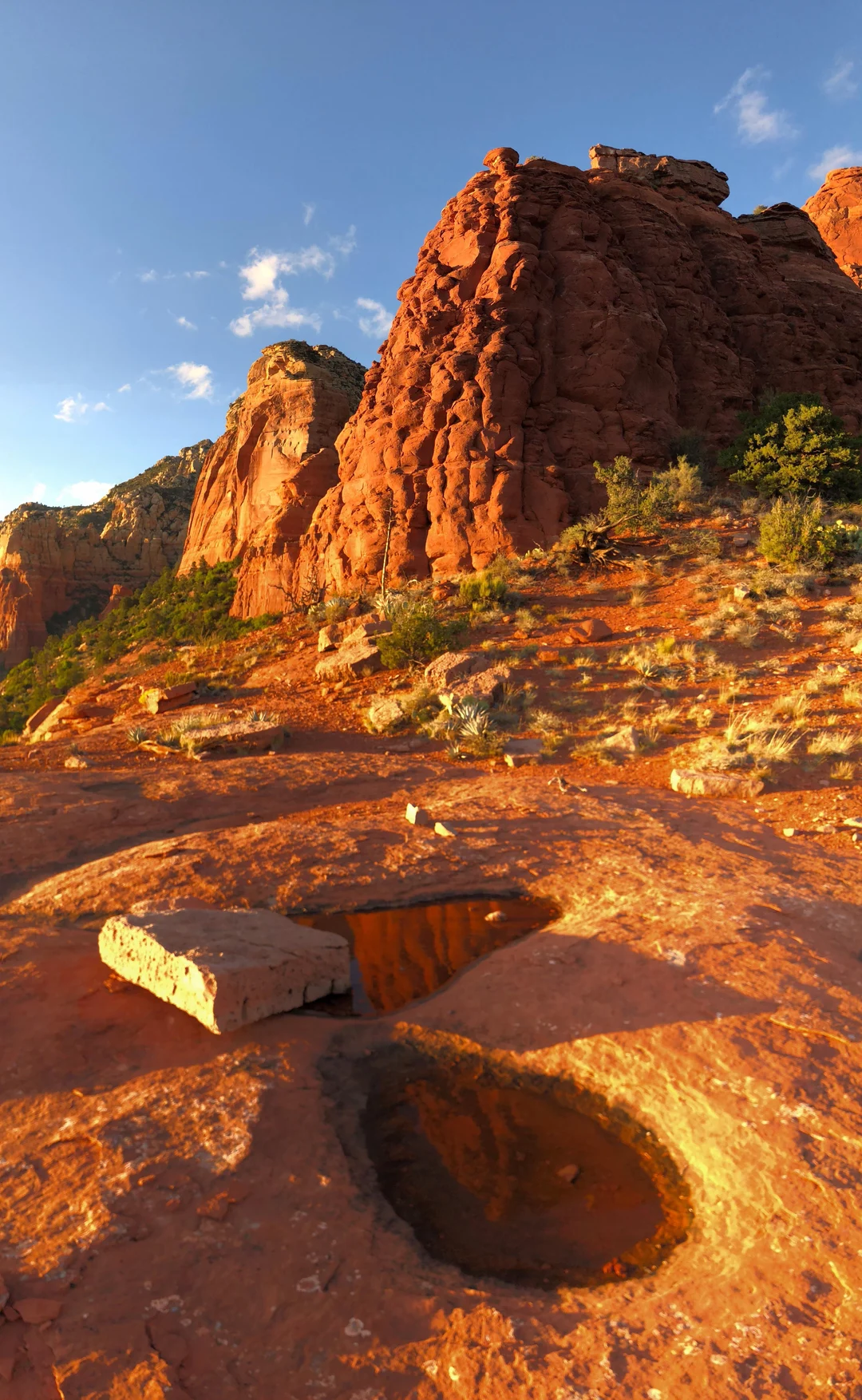 Steamboat Rock, Sedona, Arizona [3826x6212] [OC] | Scrolller