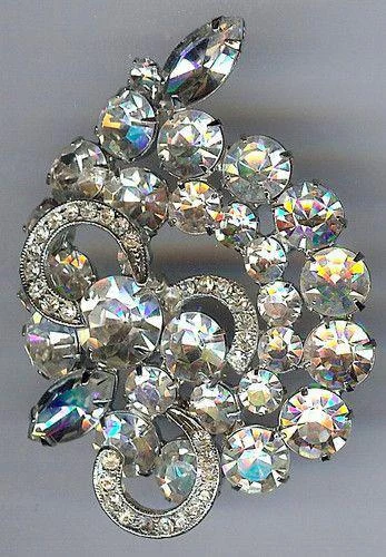 White Crystal Brooch | Scrolller