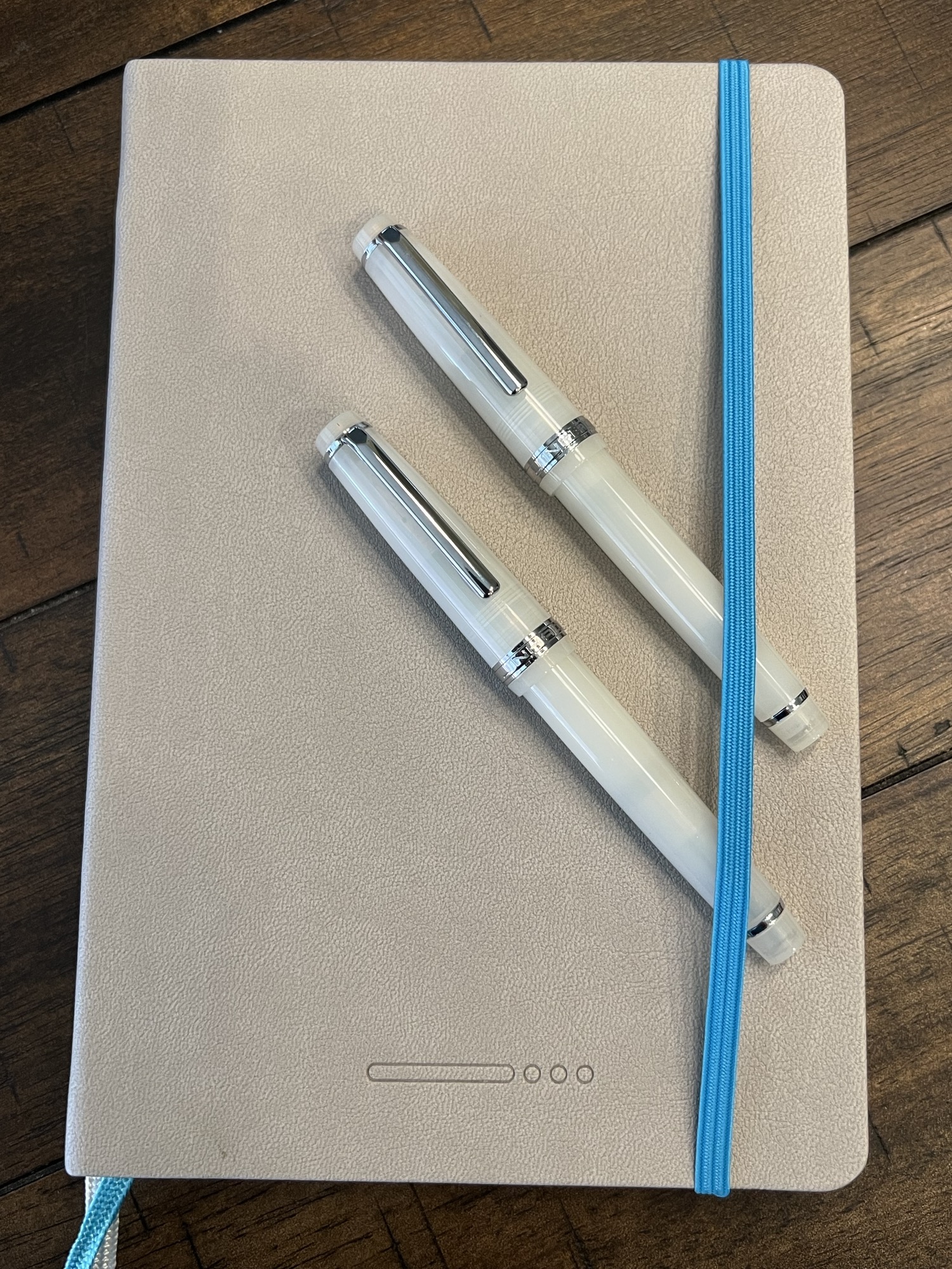 Finally got my two Jinhao 82’s and swapped parts to make my own unique combinations! | Scrolller