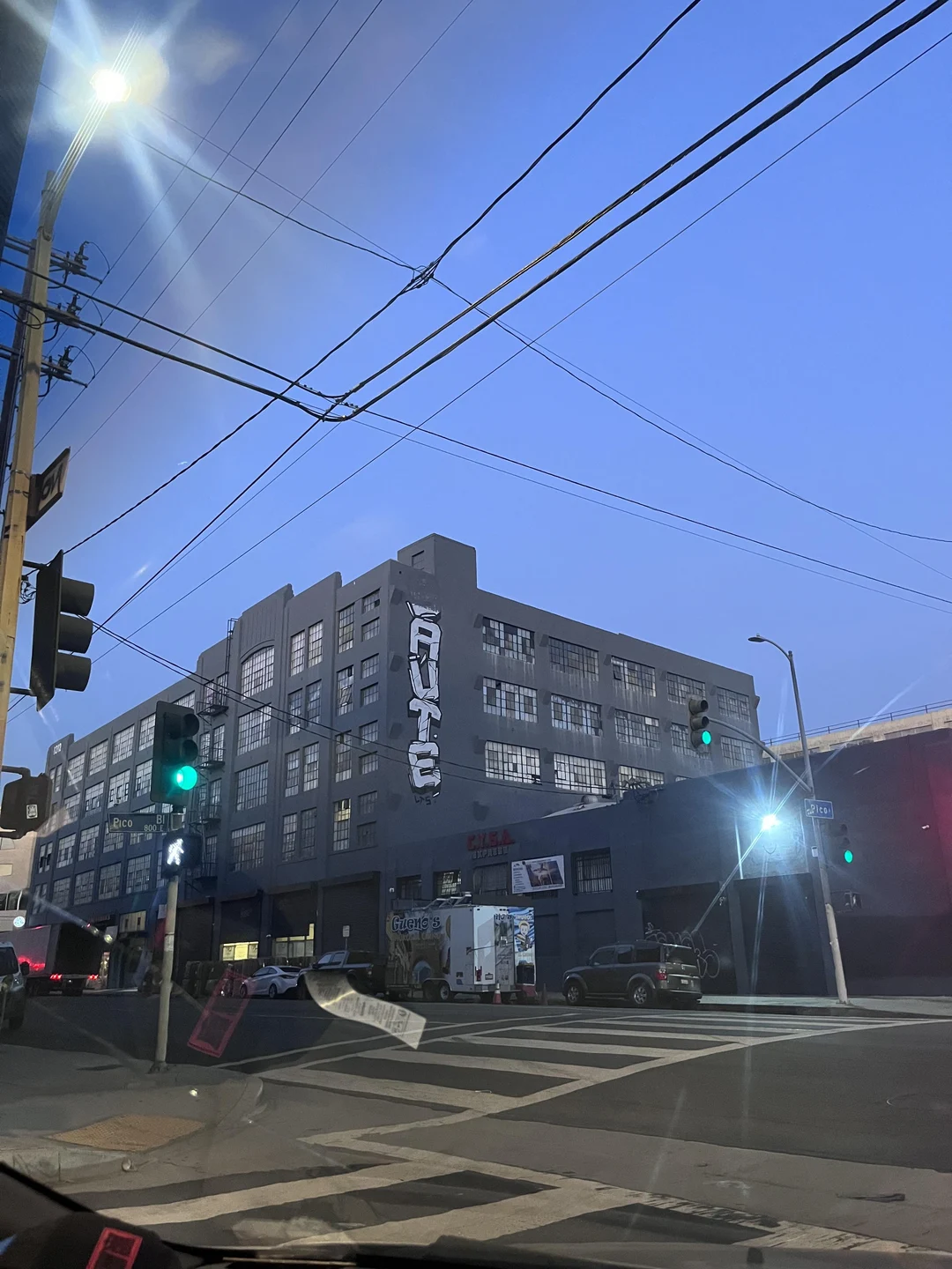 Los Angeles,CA | Scrolller