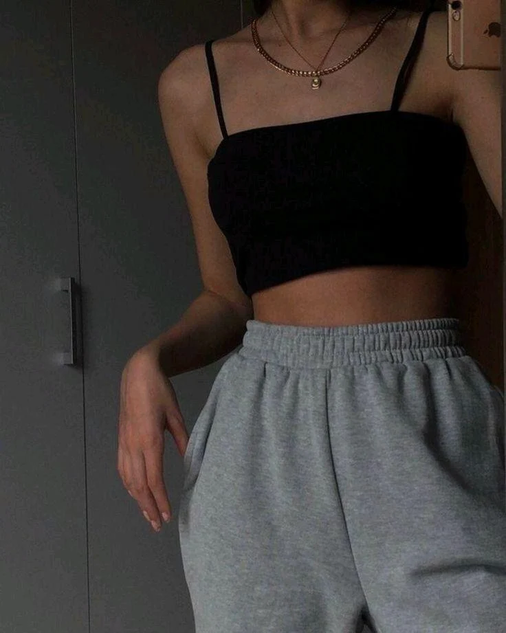 Time for a titty tan | Scrolller