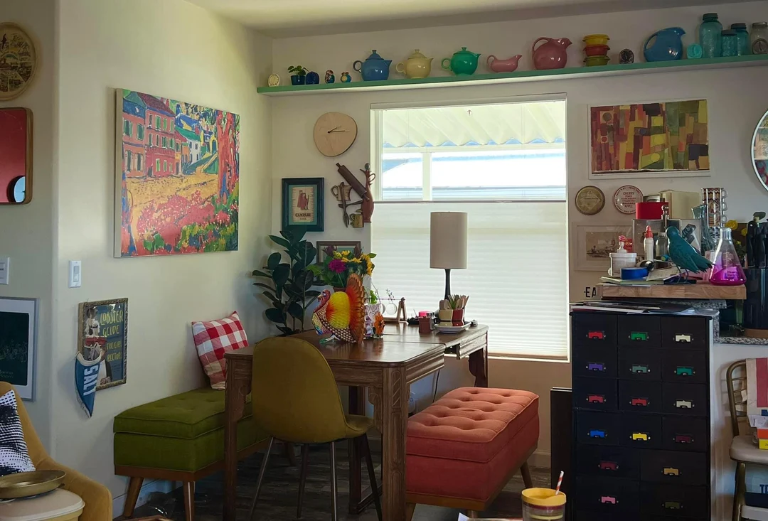 After 1Yr downsizing we finally have usable dining area | Scrolller