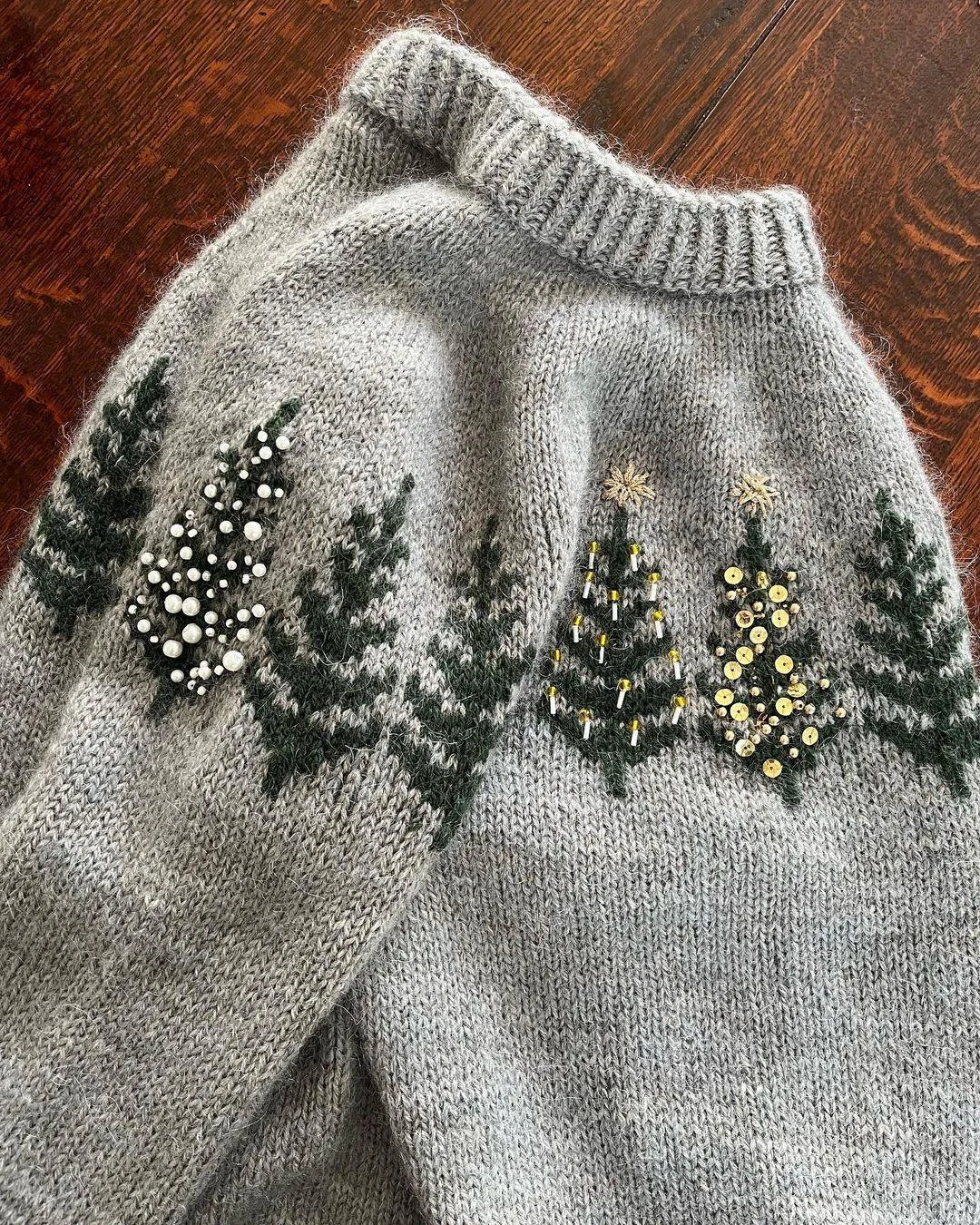 Anyone know where to find this, if it’s a pattern? | Scrolller