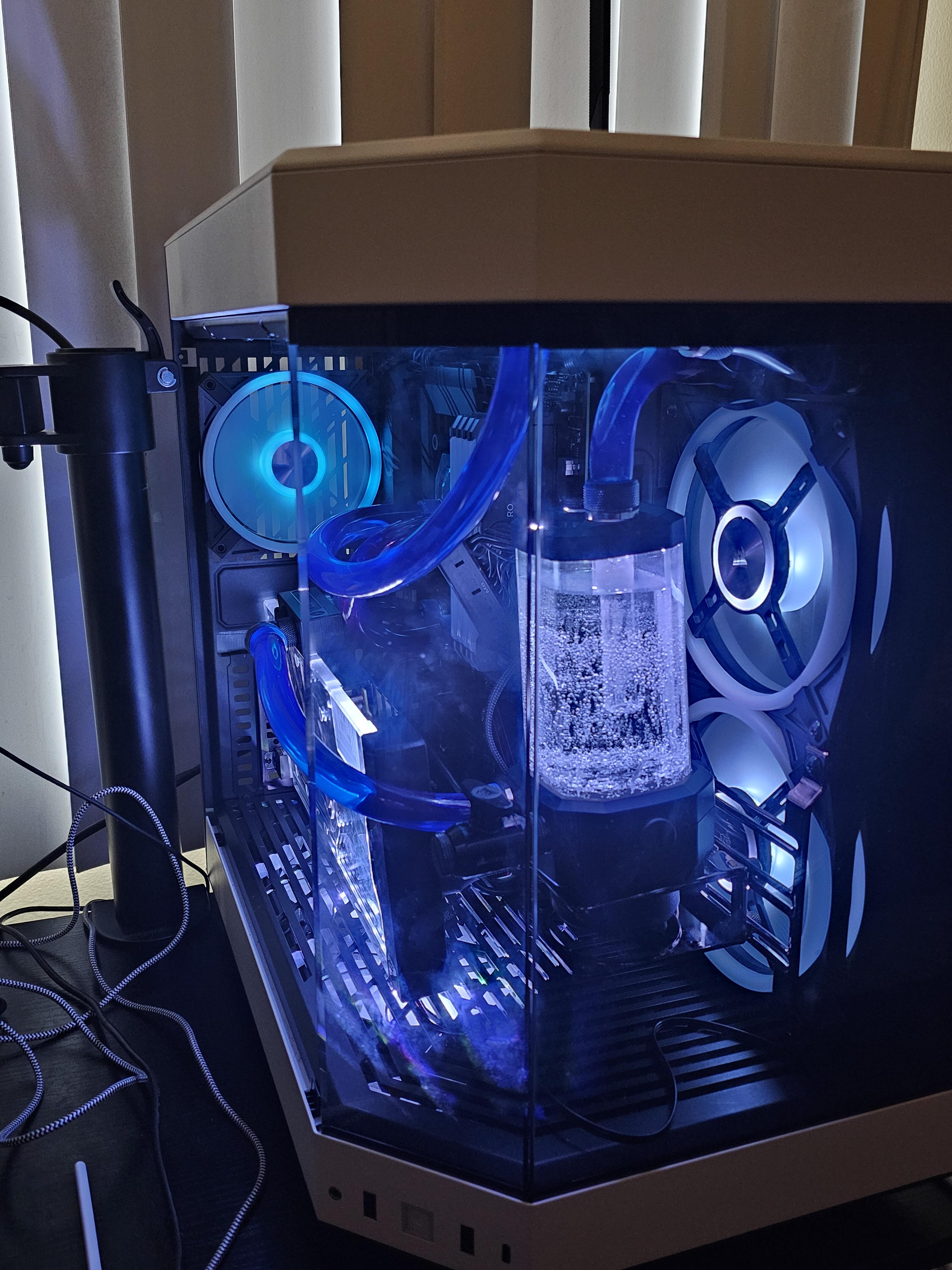 Discover more like Watercooling: First build complete and Related Content | Scrolller