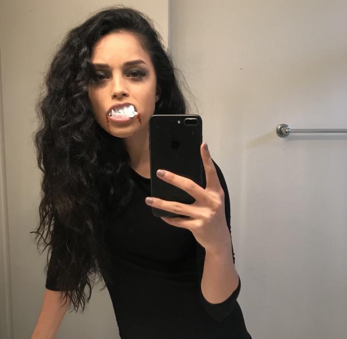 Thank god she upgraded her teeth | Scrolller