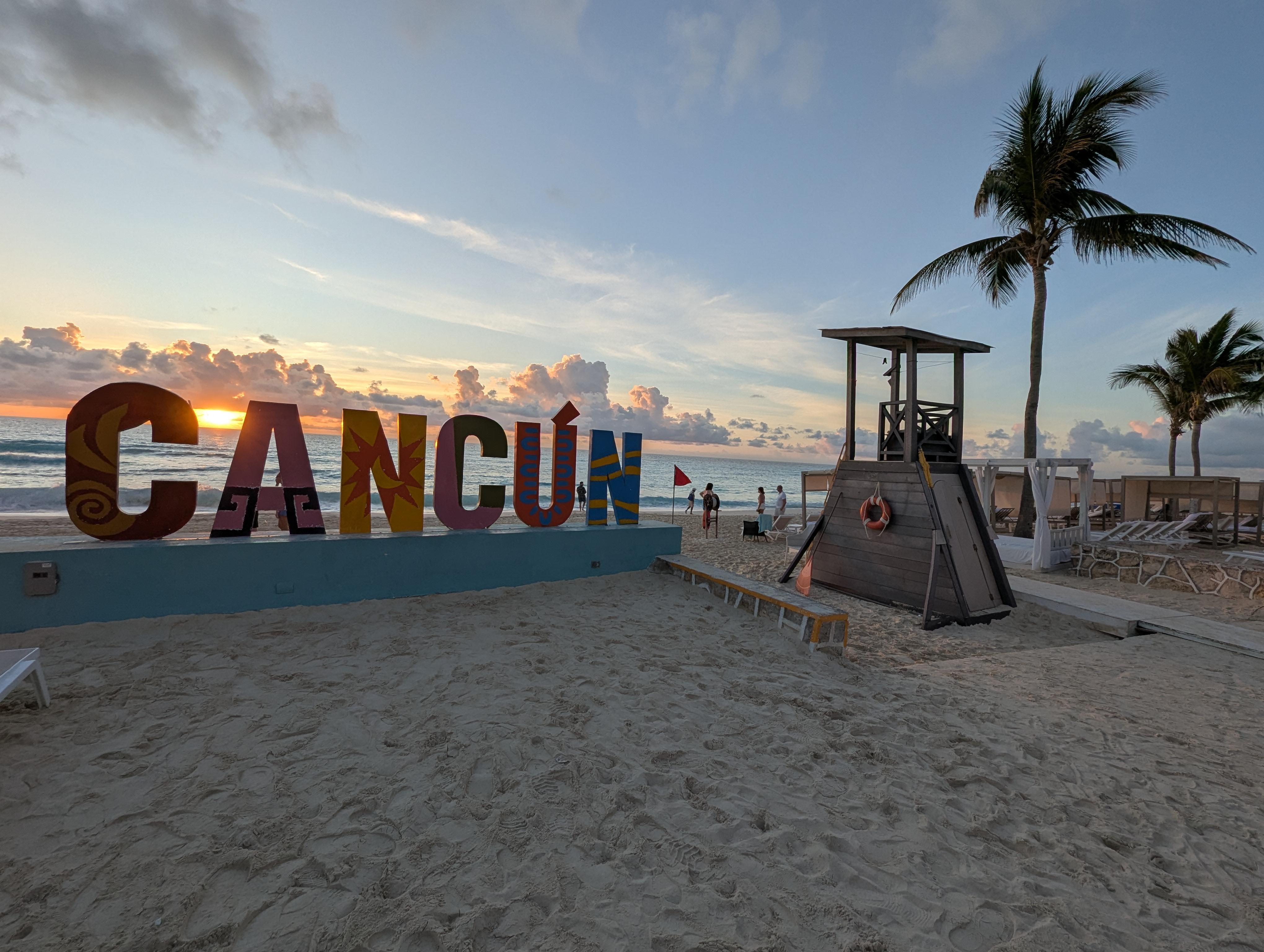 Last morning of 2024 at Cancun | Scrolller