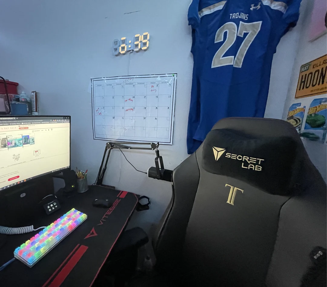 Adding along to my setup! | Scrolller